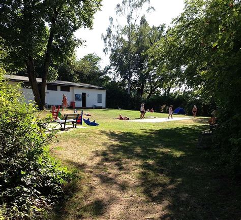 FKK in Nürnberg Freibad Langsee Impressionen