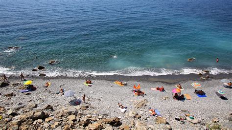 Nude In Spiaggia Telegraph