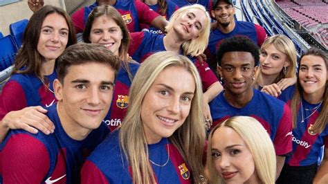 Le FC Barcelone dévoile son maillot domicile 2023 2024