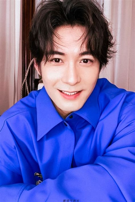Ghim của Yennie Widjaja trên Chen Xing Xu Cam Dép