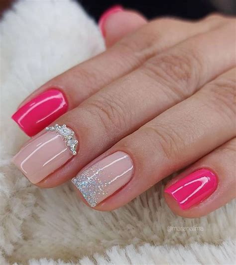 40 inspirações de lindas unhas decoradas para você