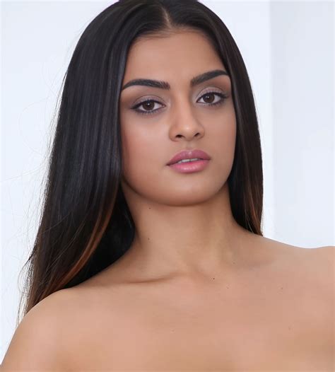 Latoya Devi Actress Age Videos Photos Biography Boyfriend Wiki