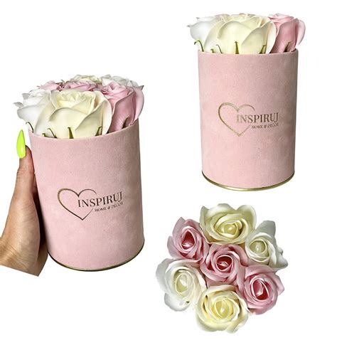 FLOWERBOX Z KWIATAMI MYDLANYMI BUKIET KWIATÓW NA PREZENT KWIATY RÓŻE