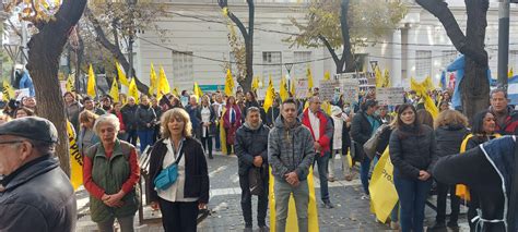 A Pesar De Las Protestas Se Aprueba La Ley De Enfermer A Ciudadano News