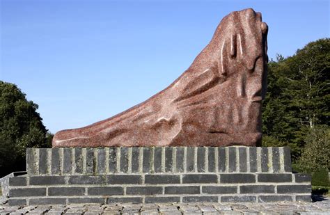 Kunstner Peter Brandes FBN Stenhuggeri ApS