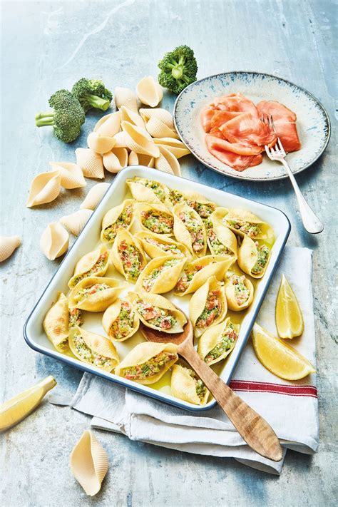 Conchiglionis farcis à la truite fumée ricotta et brocolis aliive