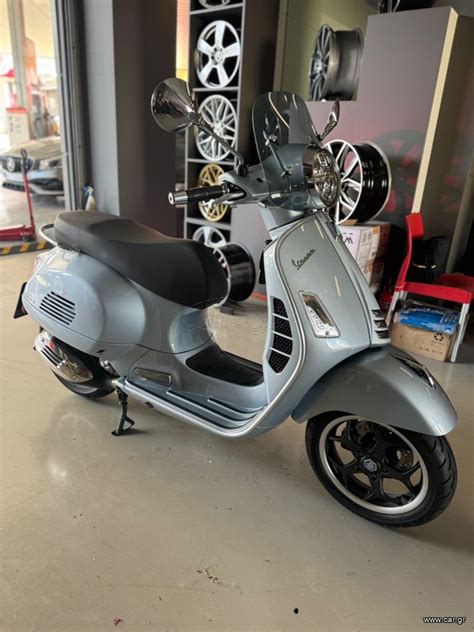 Car Gr Piaggio Vespa GTS 300 22