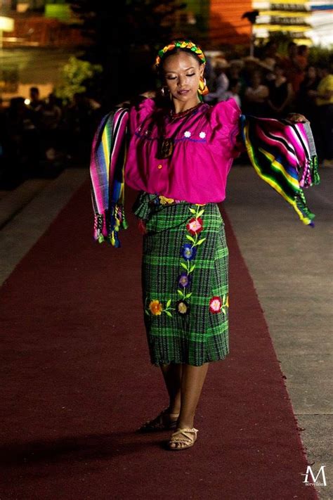 Trajes Típicos de El Salvador Guanacos