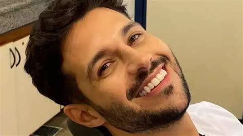 Rodrigo Mussi Posa Pela Primeira Vez Ao Lado De Affair Veja Foto