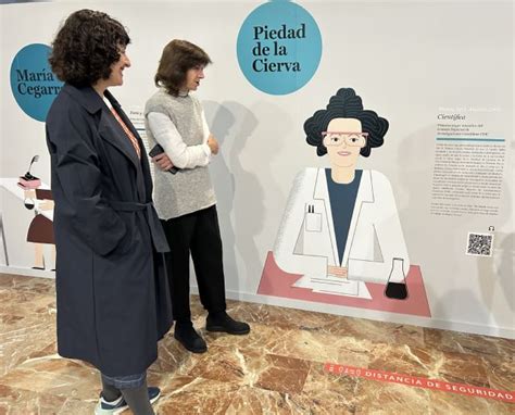 El importante papel de ocho murcianas protagoniza la nueva exposición