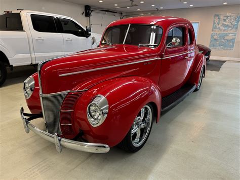 Ford Deluxe Coupe Custom