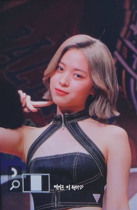 daitzy on Twitter RT makemewonder rj 221210 있지 ITZY 류진 RYUJIN
