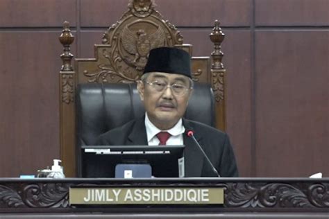 MKMK Putuskan Anwar Usman Terbukti Langgar Kode Etik Berat ANTARA News