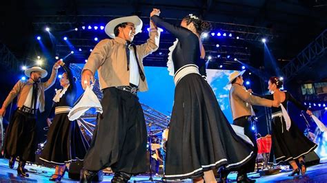 Festival de Folclore de Cosquín grilla novedades homenajes y lo