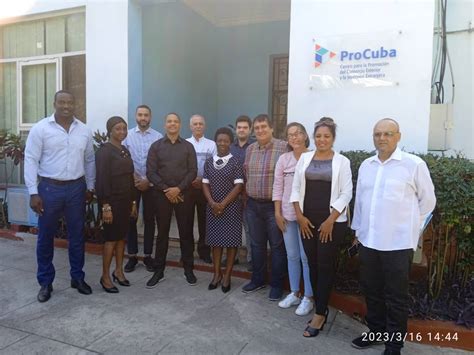Ernesto Sober N On Twitter Rt Pro Cuba Embajadora Y Empresarios De