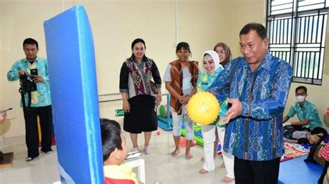 Bupati Resmikan Loket Pelayanan Informasi Dan Portal QRS BPJS Kesehatan