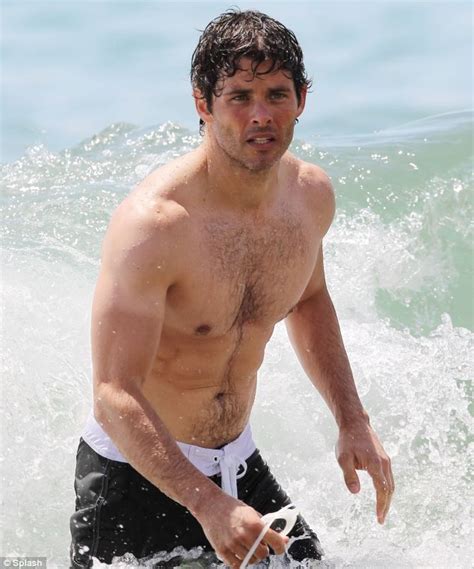 Battle Of The Buff X Men S James Marsden Shows Off Ripped Beach Body