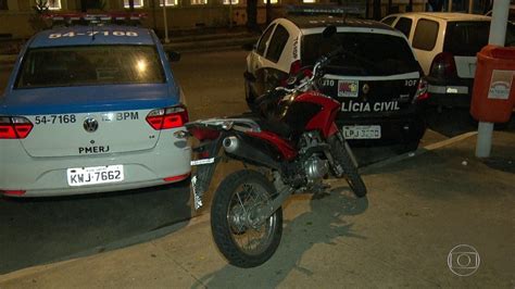 Criminosos trocam tiros PMs durante perseguição em Niterói Bom