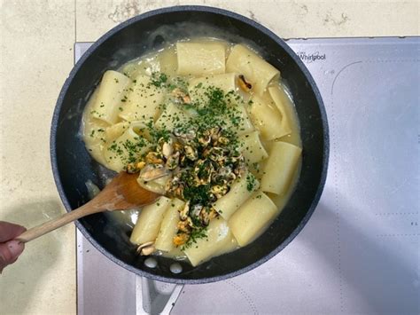 Ricetta Paccheri Con Crema Di Patate E Cozze La Ricetta Di