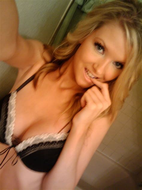 Erin Cummins Naked Photos Thefappening