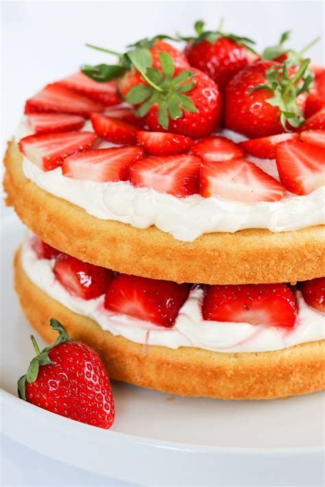 Strawberries Fresh Cream Cake Curly S Cooking