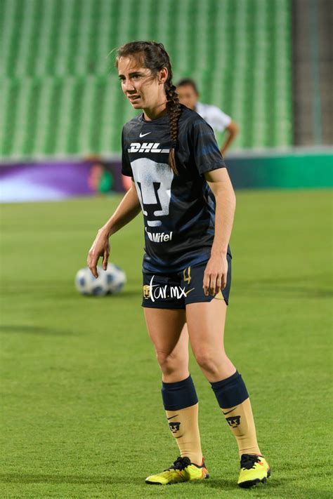 Deneva Cagigas Santos Laguna Vs Pumas Unam J A Liga Mx Femenil