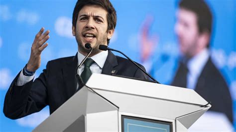 Rodrigues dos Santos diz que coligação PSD CDS é possibilidade em cima