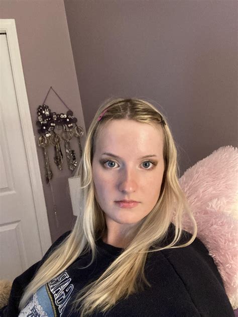Be Brutally Honest Is My Forehead Too Big To Wear My Hair Pulled Back Like This Rhair