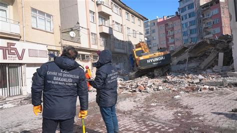 Deprem bölgelerindeki 830 bin 783 binada hasar tespit çalışması tamamlandı