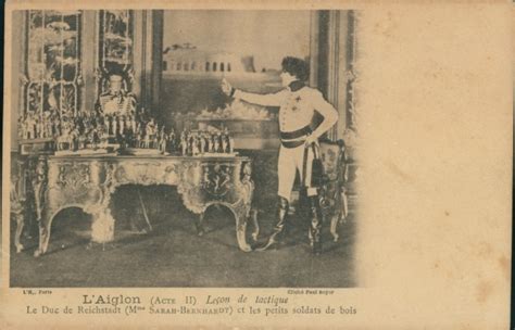 Ak Theaterszene L Aiglon Akt II Schauspielerin Sarah Bernhardt Als