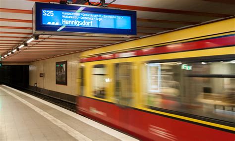 Nord S D Tunnel Der Berliner S Bahn Wochenlang Gesperrt Bahnblogstelle