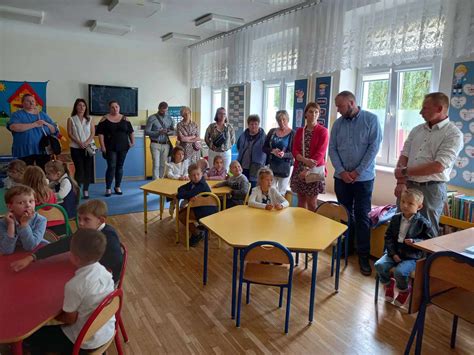 Uroczyste rozpoczęcie roku szkolnego 2023 2024 Szkoła Podstawowa im