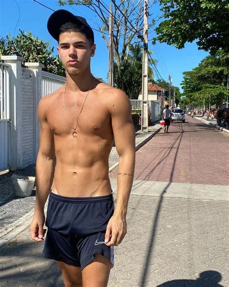 Caio Ponciano on Instagram Praiou né Salud
