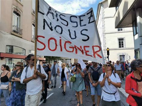 Tensions Lors De La Manifestation Contre Le Passe Sanitaire Place Gre Net