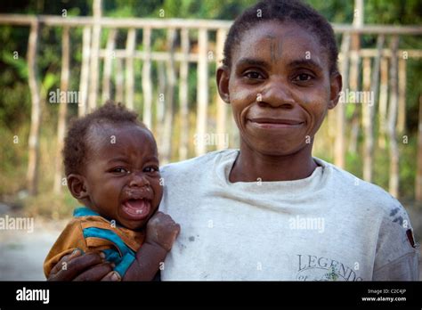 Pygmies Betou Ubangi River Republic Of Congo Stock Photo Alamy