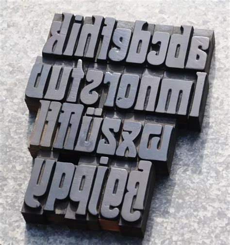 A Z ANCIENS CARACTÈRES d imprimerie en bois Art Nouveau typographie