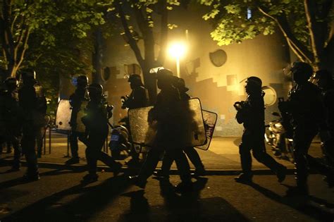 Quinta Notte Di Proteste In Francia Oltre Arresti Lapresse