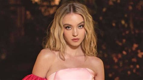 Sydney Sweeney afirma que su familia recibió desnudos suyos y sufrió