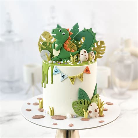 Zayne Dino Dinosaur Cake Dinosaur Cakes