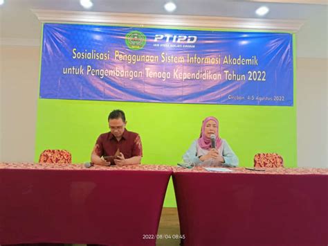 Tenaga Kependidikan Mengikuti Sosialisasi Penggunaan Sistem