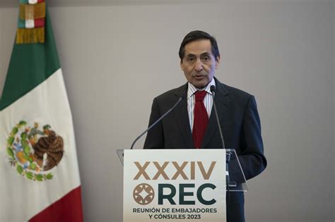 Rogelio Ramírez de la O secretario de Hacienda participó en la REC