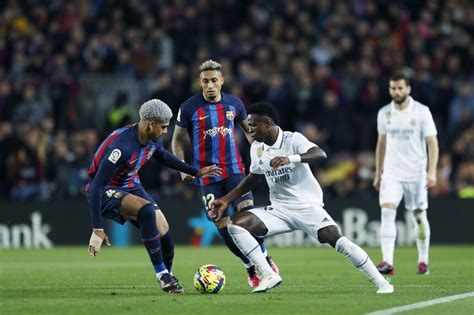 Barcelona Real Madryt Transmisja Gdzie Obejrze Puchar Kr La