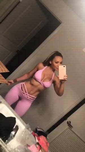 Perla Montemayor HD Porn Pics