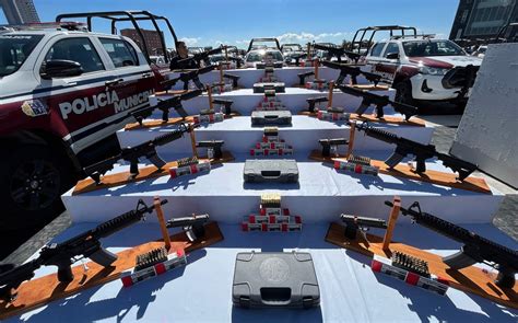 En Puebla Realizan Entrega De Patrullas Y Armas A 50 Municipios Grupo