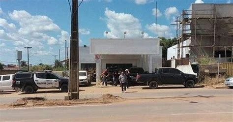 G Homem Assassinado A Tiros Enquanto Dirigia Autom Vel Em Buritis