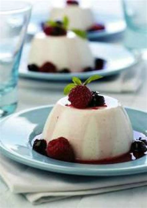Pudding à la vanille coulis de fruits rouges