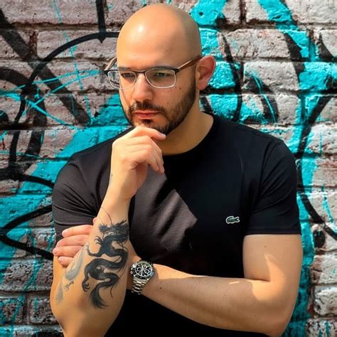 Hay Gente Que Busca Gente Irresponsable Y Llena De Conflictos Con La