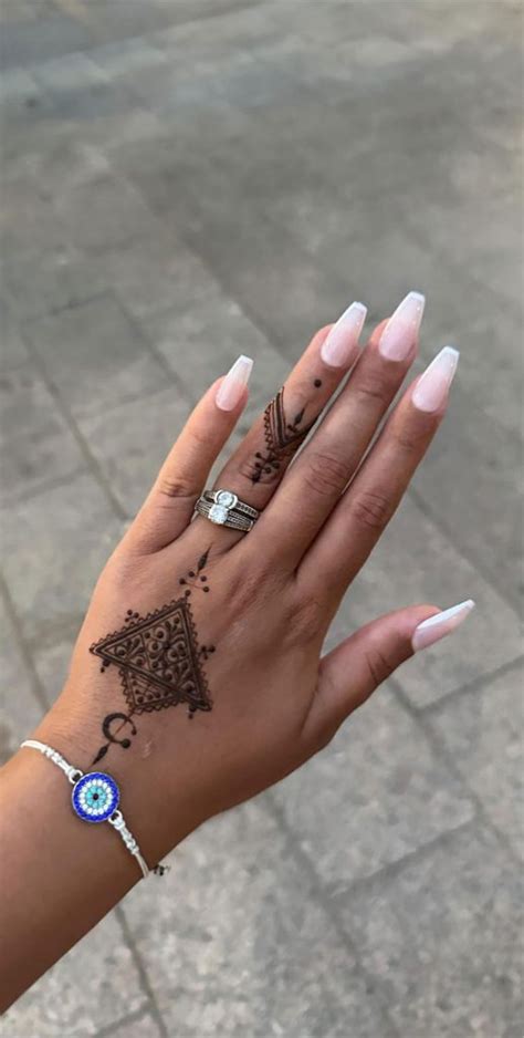 59 Timeless Pattern And Artistry Henna Designs Minimal Geometric