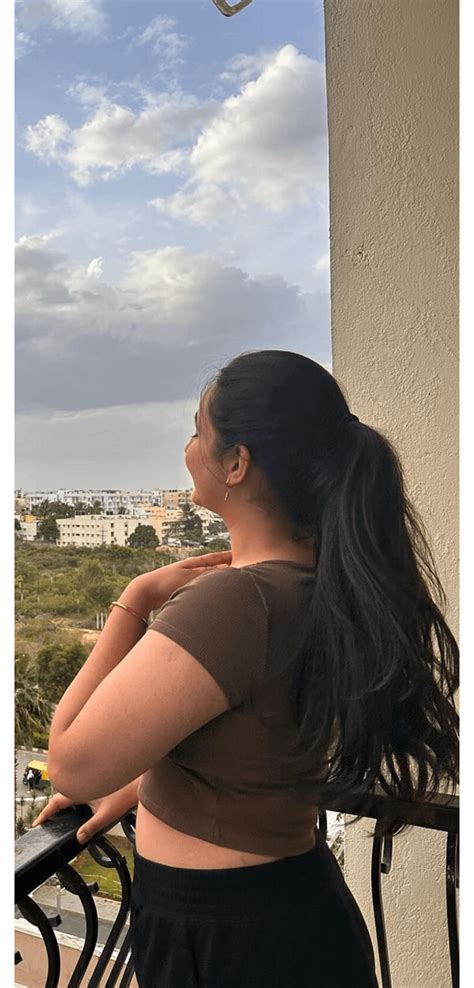 Revathi Pillai Huge Boobs And Thick Thighs 💦💦💦 Rrevathipillainsfw