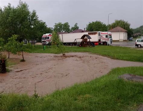 Avertizare hidrologică Cod Galben de inundații pe mai multe râuri din